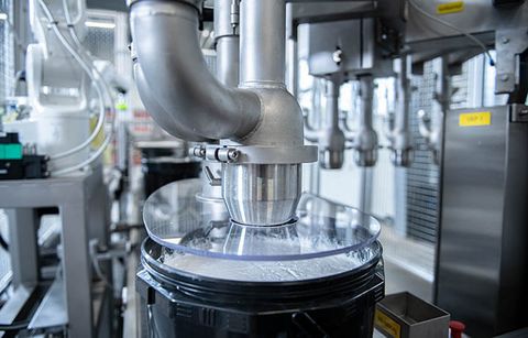 Automated bucket filling line - SysTec