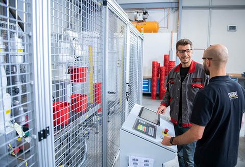 Automated bucket filling line