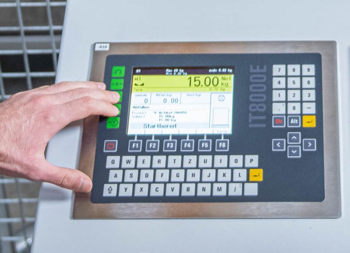 Automated bucket filling line - SysTec